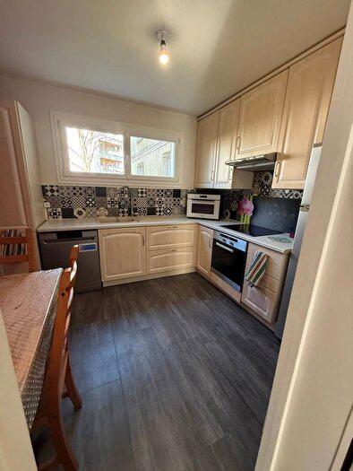 Appartement à louer - Le Village, Montigny-le-Bretonneux - 4 pièces - 3 chambres