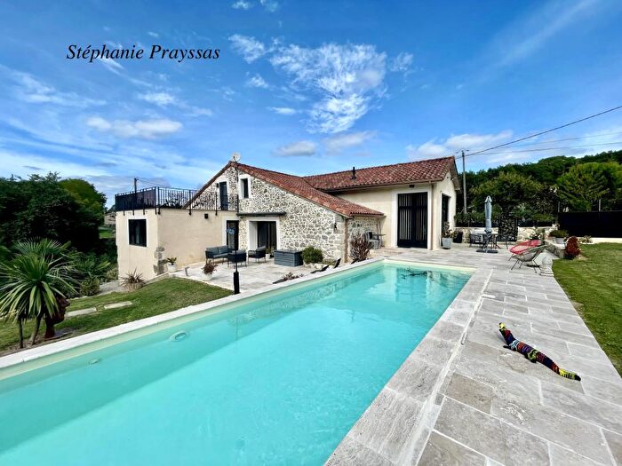 Maison à vendre - Port-Sainte-Marie - 6 pièces - 5 chambres