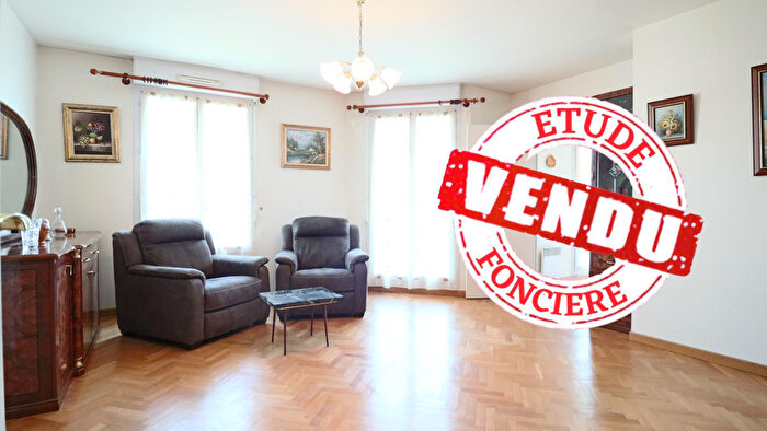 Appartement à vendre - Villemomble, Centre-ville, Orangerie - 2 pièces - 1 chambre