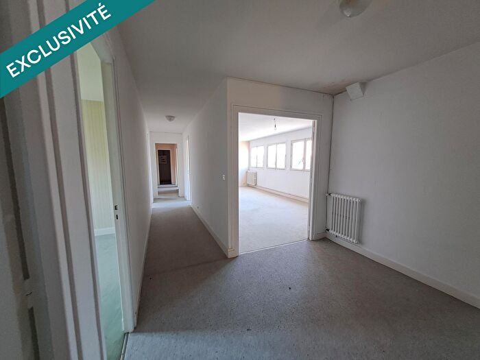 Mortain - Appartement 6 pièces à vendre