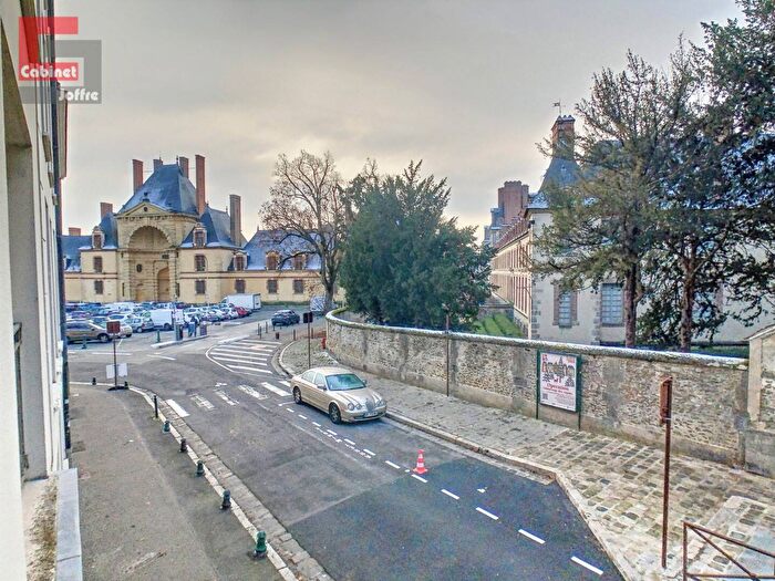 Appartement à louer - Fontainebleau - 2 pièces - 1 chambre