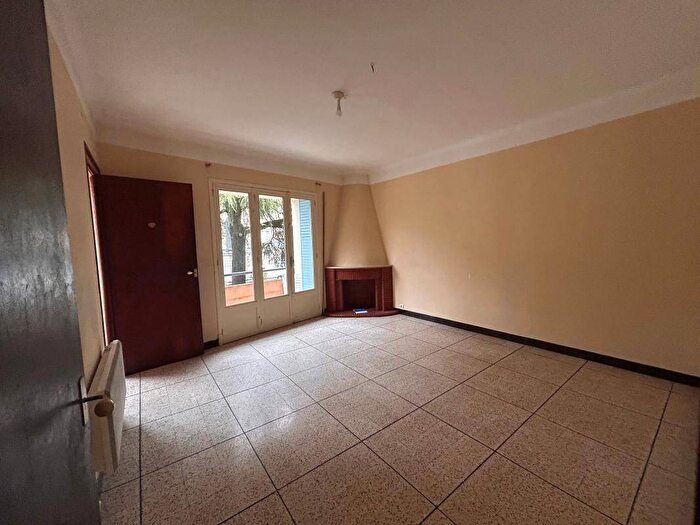 Appartement à louer - Les Vans - 3 pièces - 2 chambres