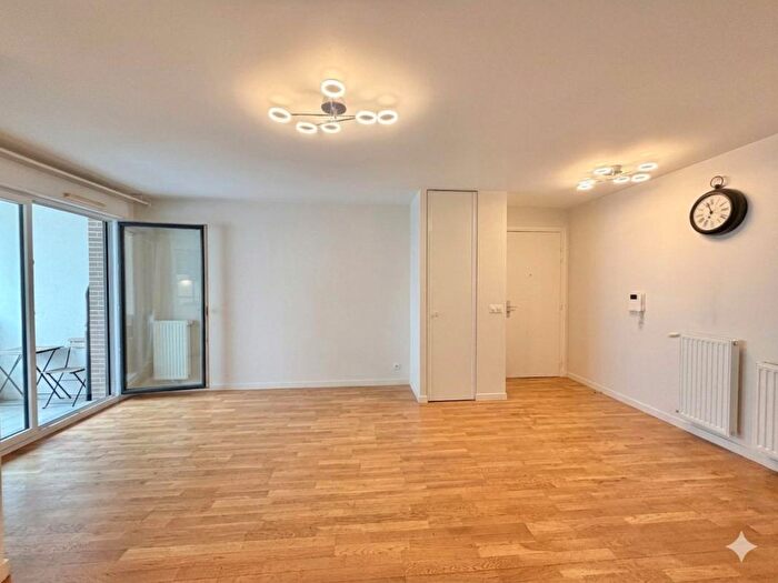 Appartement 3 pièces à Bagnolet, Centre-ville, à vendre