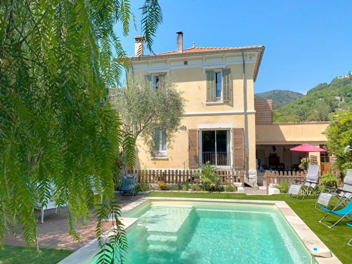Maison à vendre - Vence, Saint-Martin, Lubiane, Le Suve - 8 pièces - 6 chambres