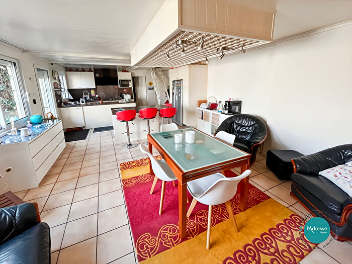 Maison 5 pièces à Lisses, à vendre