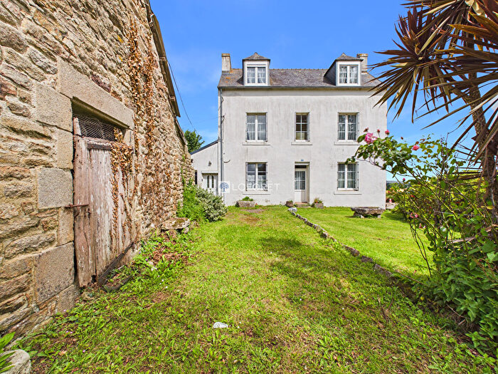 Maison 6 pièces à Quéménéven, à vendre