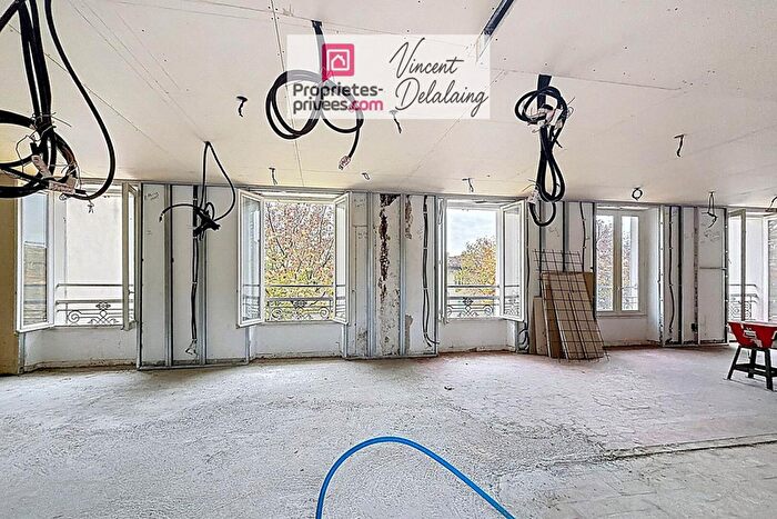 Appartement à vendre - Pertuis, Centre-ville, Fours à Chaux, Claret - 3 pièces - 2 chambres