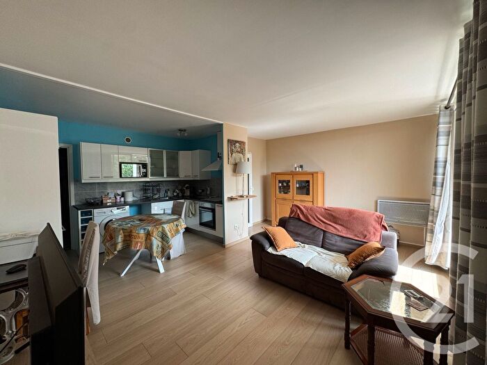 Villeneuve-d'Ascq, Pont de Bois, Hôtel de Ville : Appartement 2 pièces à vendre