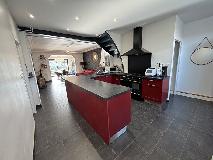 Maison à vendre - Saint-Juéry - 5 pièces - 4 chambres