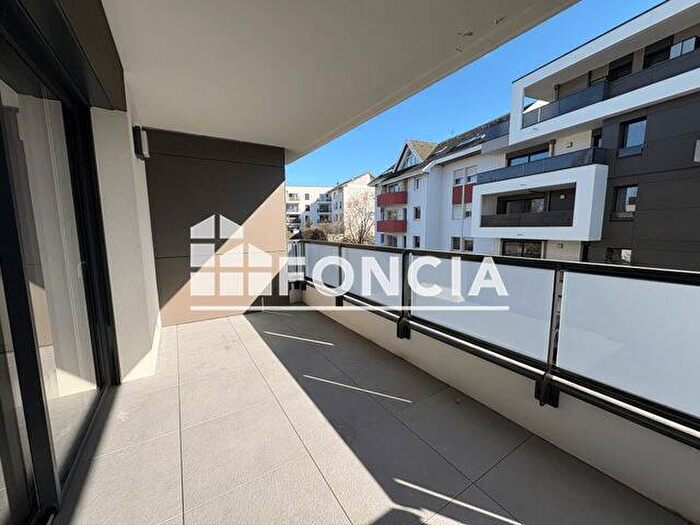 Appartement à louer - Ouest, Ville-la-Grand - 2 pièces - 1 chambre