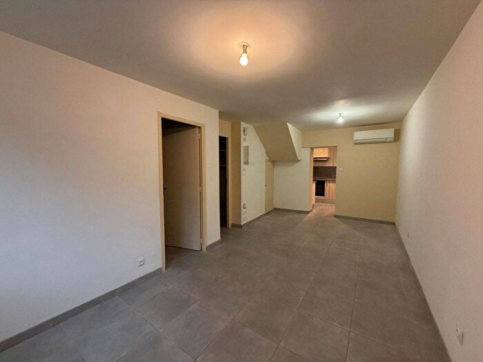 Appartement à louer - Saint Assiscle, Perpignan - 2 pièces - 1 chambre