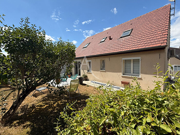 Pamfou : Maison 5 pièces à vendre