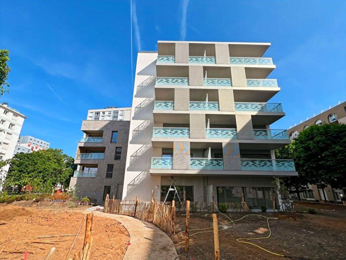 Fosse de lAumone, Gennevilliers : Appartement 4 pièces à louer