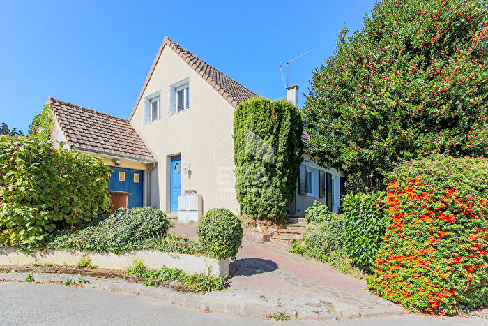 Maison 6 pièces à vendre à Crespières
