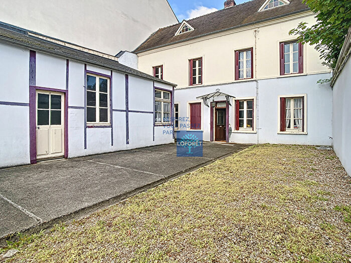 Maison à vendre - Nogent-sur-Oise, Mairie, République - 8 pièces - 4 chambres