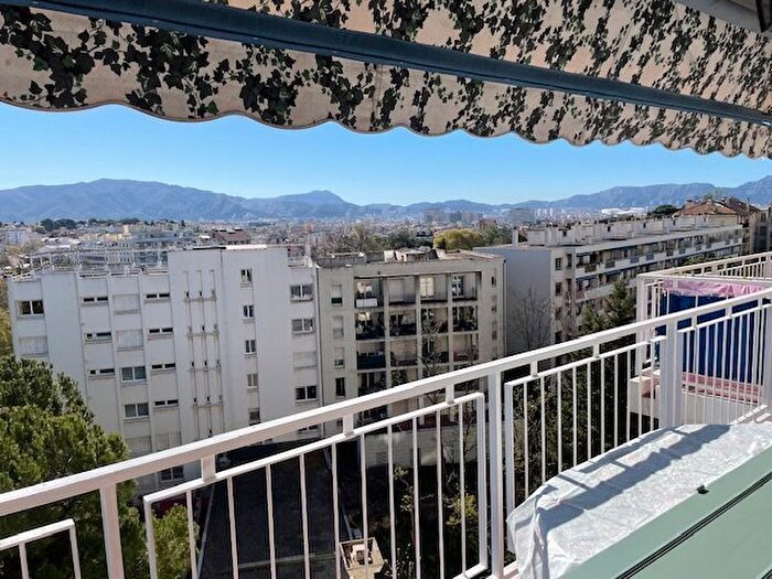 Appartement à louer - Marseille e , Cinq Avenues - 4 pièces - 3 chambres