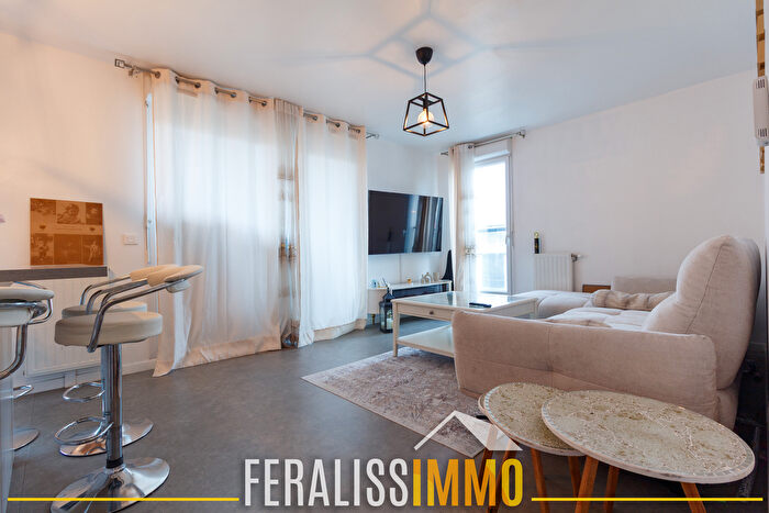 Éragny, Roger Guichard, Halage : Appartement 3 pièces à louer