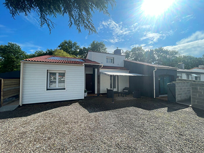 Maison à vendre - Challans, Saint Dominique, Route des Sables dOlonne - 6 pièces - 5 chambres