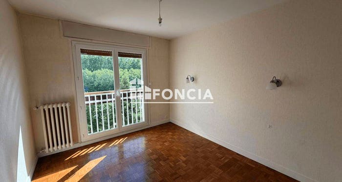 Appartement 3 pièces à Centre-Stade, Chambéry, à louer