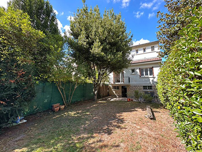 Viroflay, Rive Droite, Gare : Maison 5 pièces à vendre