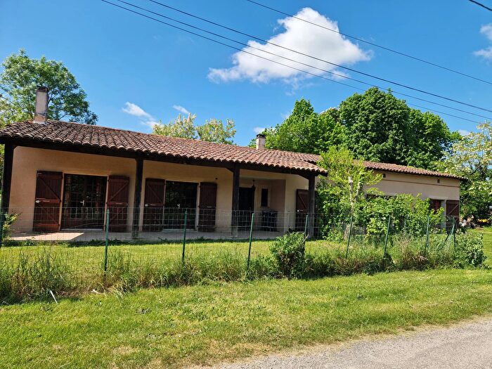 Maison 6 pièces à vendre à Drémil-Lafage