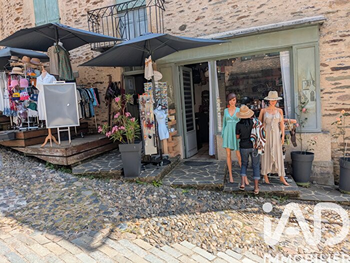 Maison à vendre - Estaing - 7 pièces - 5 chambres