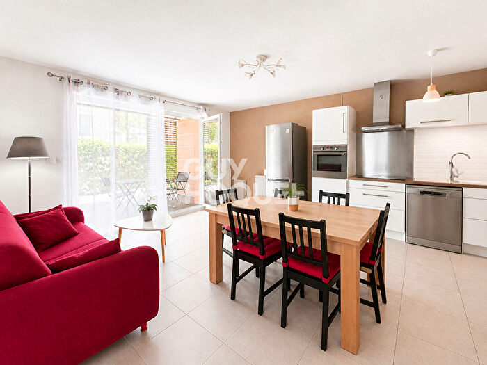 Appartement 3 pièces à vendre - Décines-Charpieu, Berthaudière