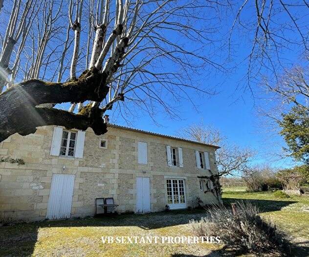 Maison à vendre - Branne - 19 pièces - 13 chambres