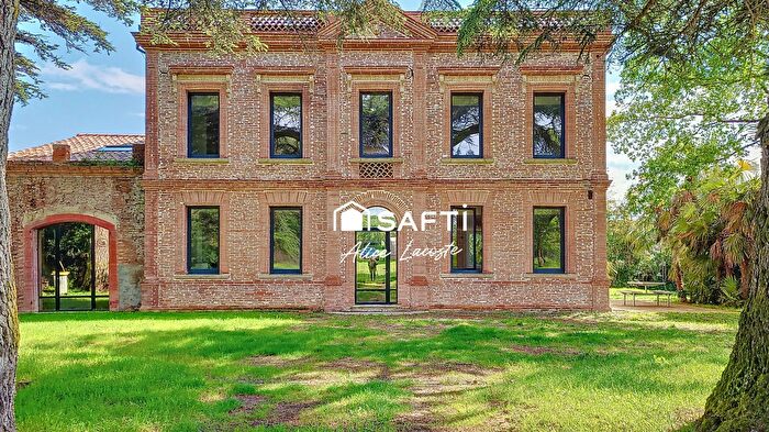 Maison à vendre - Beaumont-sur-Lèze - 7 pièces - 4 chambres