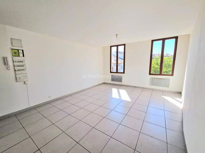 Boulevars-Gare-Saint Leger-Chabrand, Draguignan : Appartement 1 pièce à louer