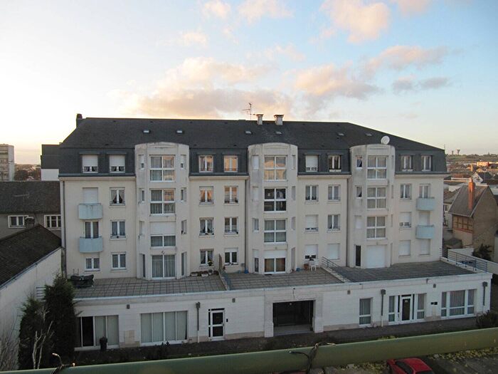Appartement à louer - Bernard Hamet, Vendôme - 1 pièce