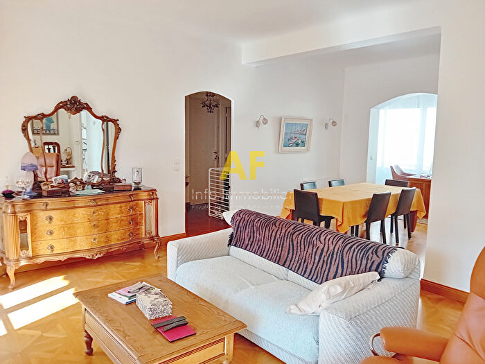Saint-Raphaël, Centre-ville - Appartement 5 pièces à vendre