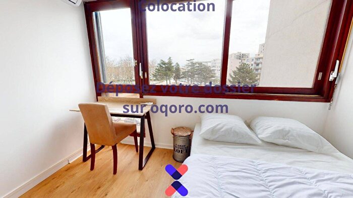 Appartement 4 pièces à louer à Moulin à Vent-Ernest Renan, Vénissieux