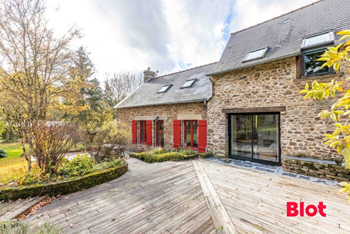 Maison à vendre - Gosné - 6 pièces - 4 chambres