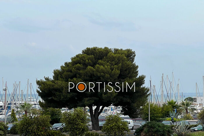 Appartement à vendre - Saint-Laurent-du-Var, Bord de Mer, Port de Plaisance - 3 pièces - 2 chambres