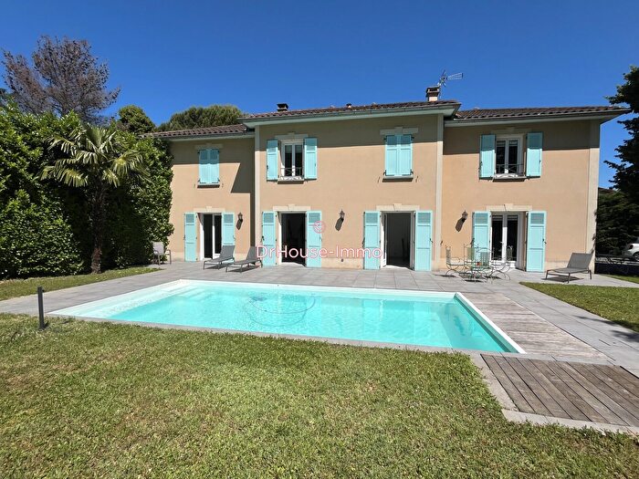 Saint-Cyr-au-Mont-dOr : Maison 7 pièces à vendre