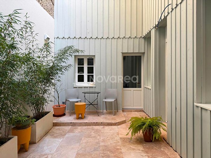 Appartement à vendre - Pau, Centre-ville - 4 pièces - 3 chambres