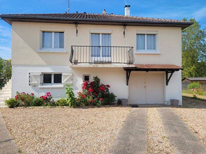 Maison à louer - Chabris - 4 pièces - 3 chambres