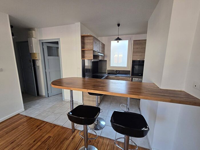 Appartement à louer - Centre Ville, Beauvais - 2 pièces - 1 chambre