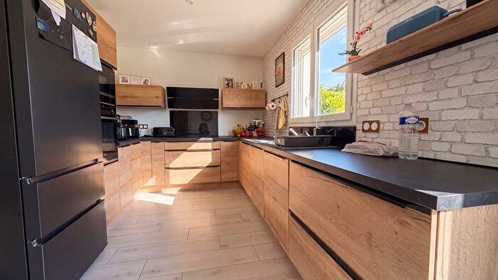 Maison 7 pièces à Veigné, à vendre
