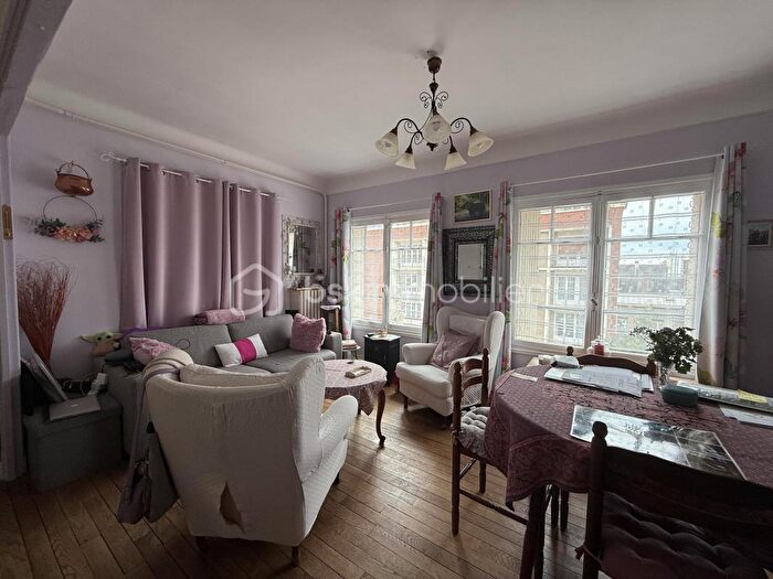 Appartement à vendre - Lisieux, Centre-ville - 3 pièces - 2 chambres