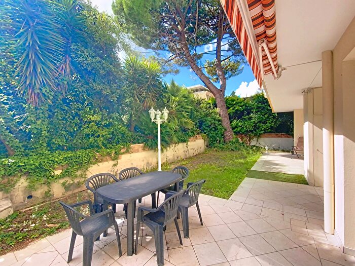 Appartement 3 pièces à Nice, Rimiez, à vendre