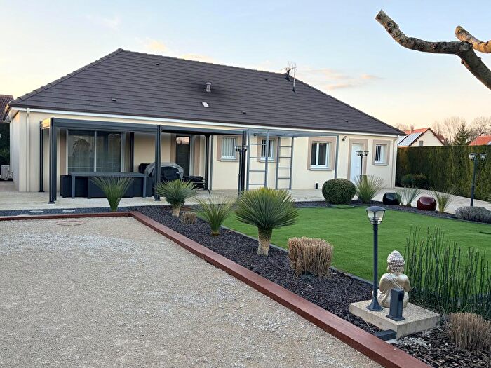 Maison à vendre - Nogent-sur-Seine - 5 pièces - 3 chambres