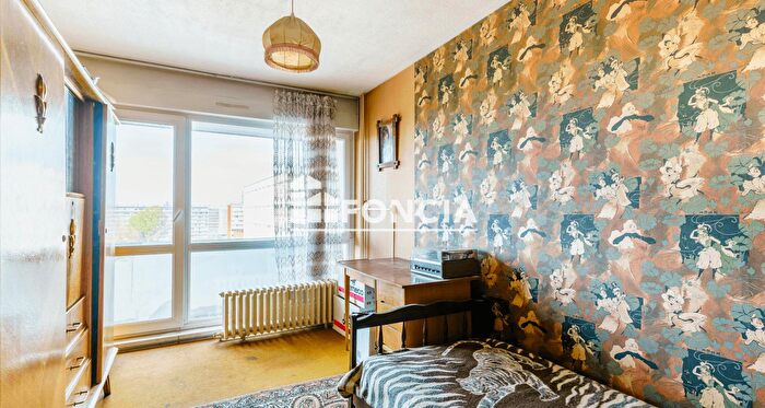 Appartement à vendre - Metz, Borny - 3 pièces - 2 chambres