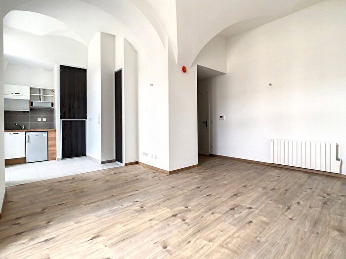 Appartement à louer - La Gare, Dijon - 1 pièce