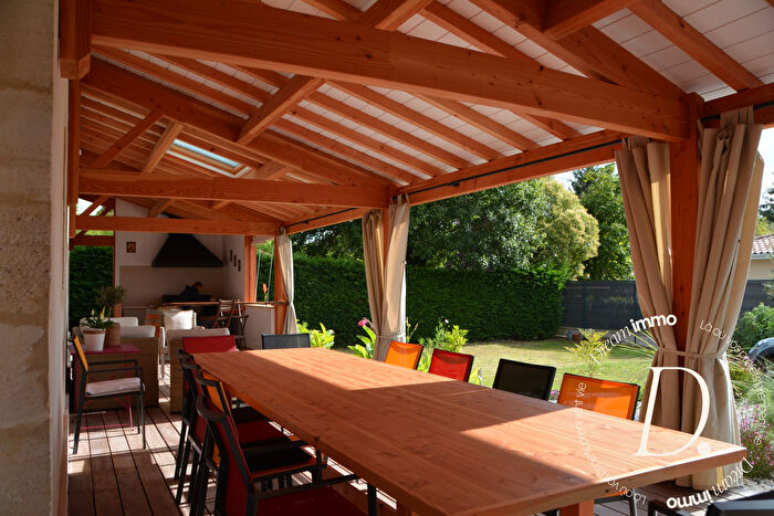 Maison à vendre - Le Taillan-Médoc - 6 pièces - 3 chambres