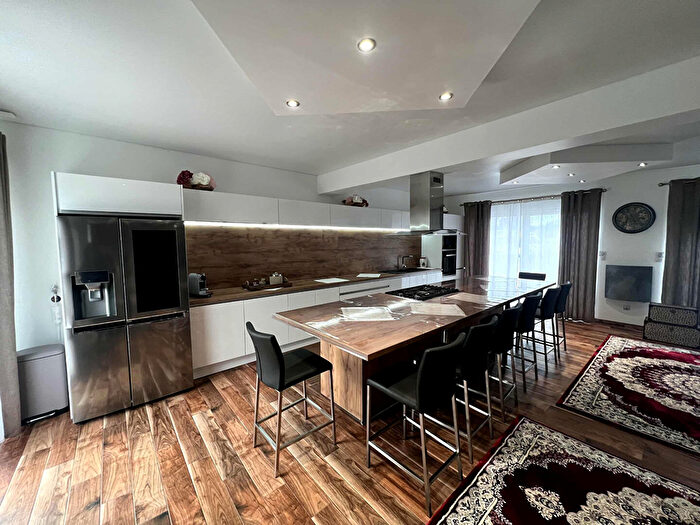 Maison à vendre - Guînes - 4 pièces - 3 chambres