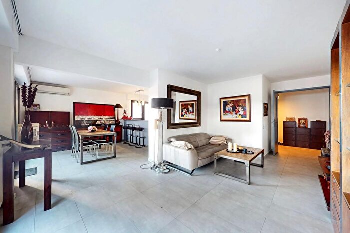 Appartement à vendre - Antibes, Juan-les-Pins, Le Cap - 4 pièces - 2 chambres