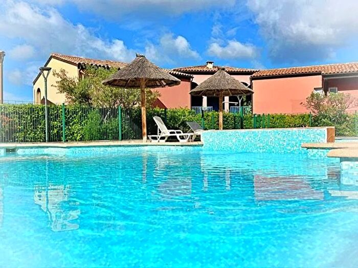 Appartement à louer - Mandelieu-la-Napoule - 3 pièces - 2 chambres