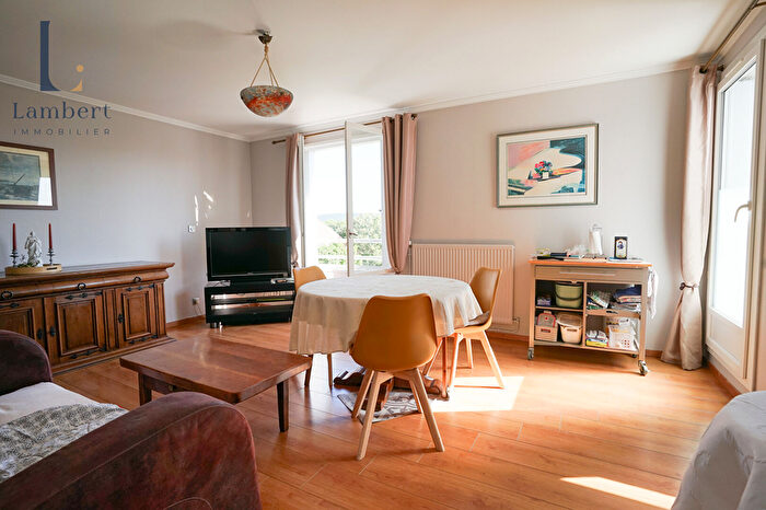 Appartement à vendre - Vernouillet - 3 pièces - 2 chambres